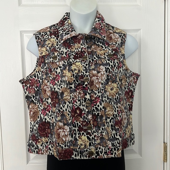 Koret | Jackets & Coats | Nib Koret Animal And Floral Print Vest | Poshmark